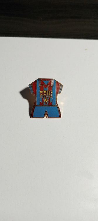 Pin FC Barcelona | Kaufen auf Ricardo