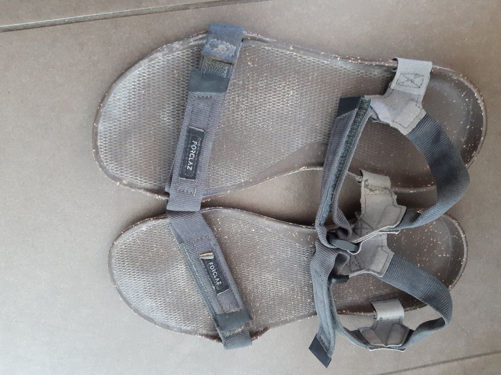 Forclaz: Barfuss Sandalen Gr.38 (Gebraucht) in Brugg AG für CHF 1 – mit ...