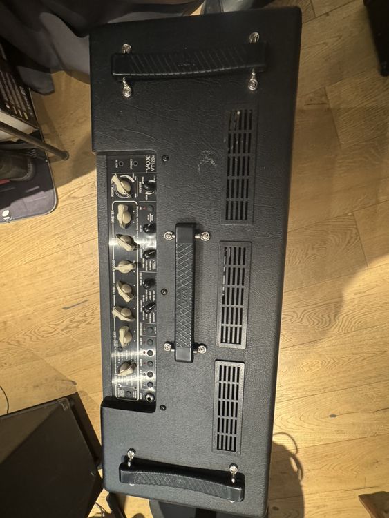 Vox Vt 120+ (Neuf (Voir description)) à Corbeyrier pour CHF 270 – avec ...