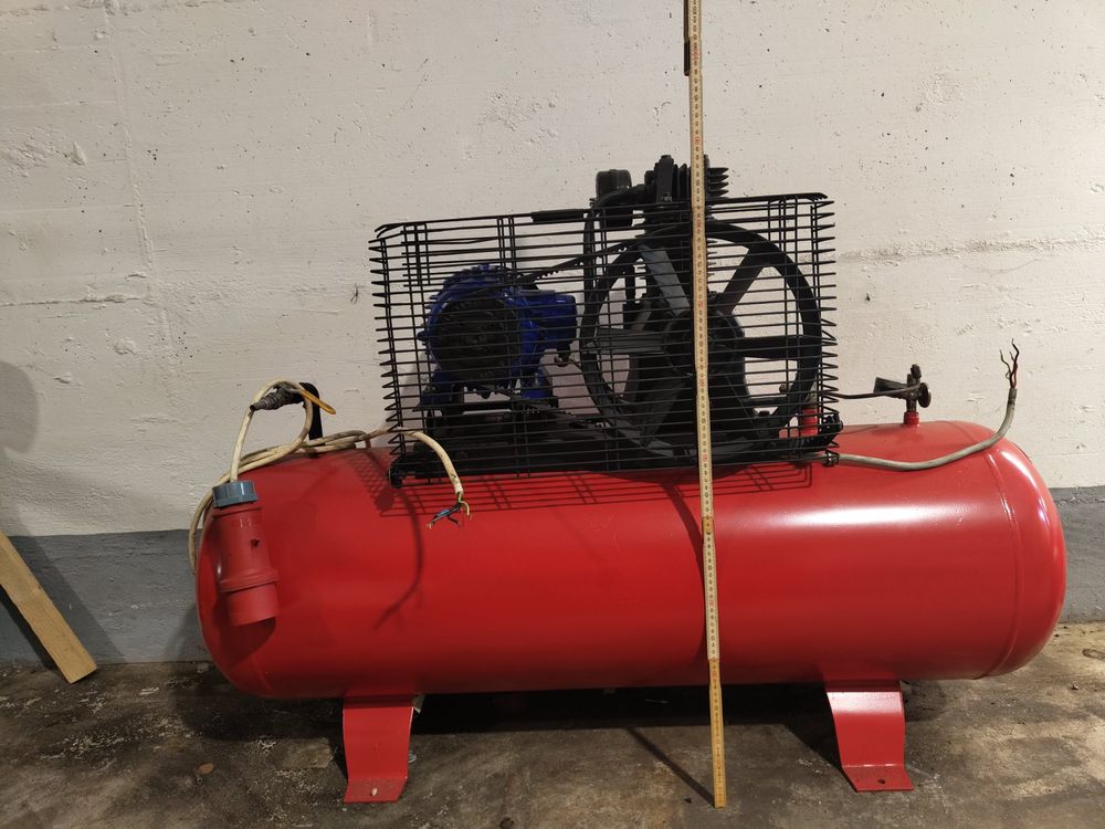 Kompressor (Defekt) in Gempen für CHF 106 – nur Abholung auf Ricardo kaufen