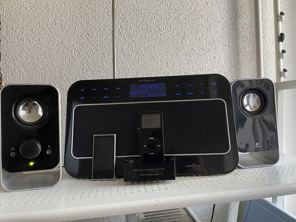 Sound System mit 2 i pod und Logitec Lautsprecher | Kaufen auf Ricardo