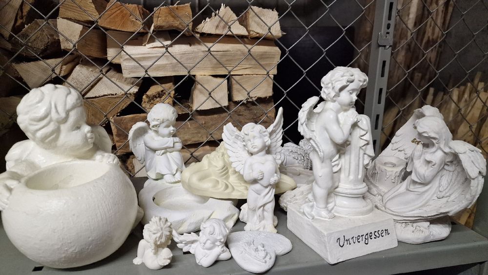 Verschiedene Engel Figuren aus Gips, Winter Deko Set 24x (Gebraucht) in ...