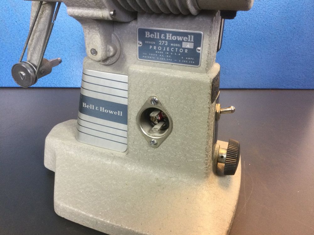 Gebrauchter Bell & Howell Model A Design 273 Filmprojektor (Gebraucht ...