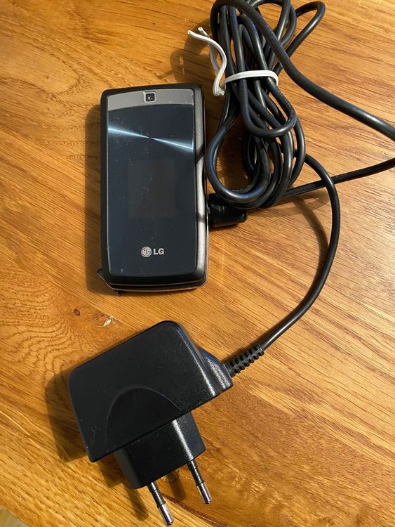 LG Handy's mit 2 passenden Kopfhörer (Gebraucht) in Rupperswil für CHF ...