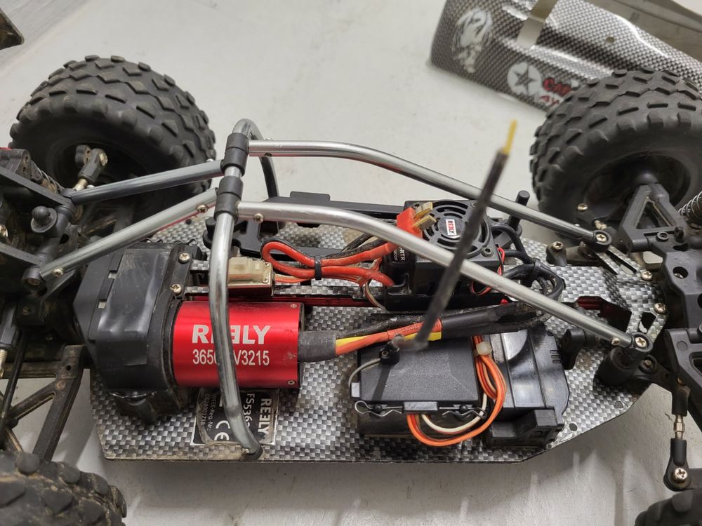 REELI CARBONFIHTER 1/10 4WD (Gebraucht) in Islikon für CHF 70 – mit ...
