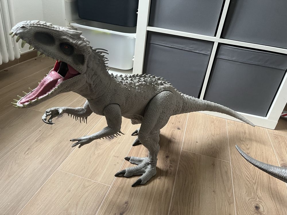 Disney’s Dinosaur action figure | Kaufen auf Ricardo