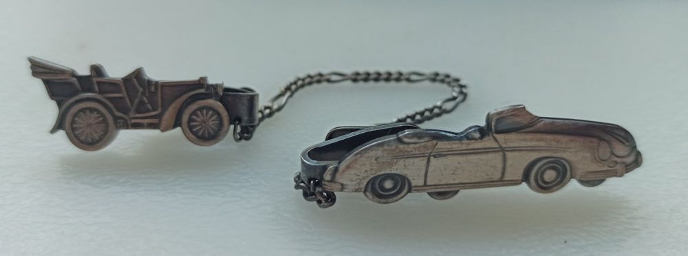Krawattenhalter? Zwei Automotive mit Kette verbunden (Gebraucht) in ...