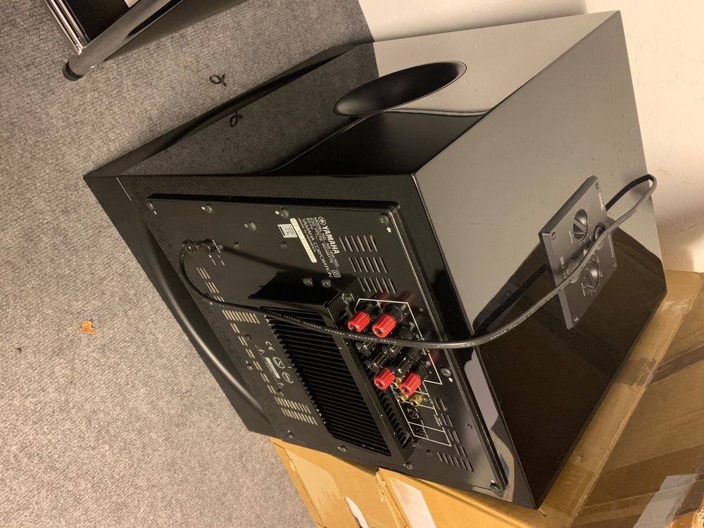 Yamaha NS-SW700 (Gebraucht) in Glattfelden für CHF 250 – nur Abholung ...