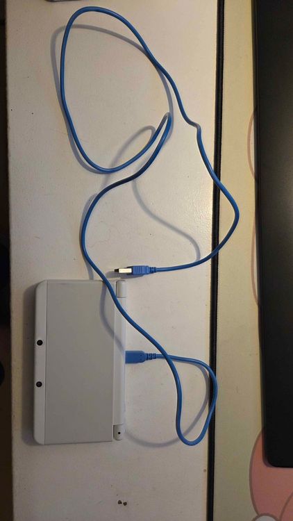 Nintendo New 3DS weiss + 2 Spiele (Gebraucht) in Rafz für CHF 120 – nur ...