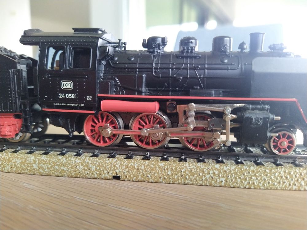 Märklin 3003 Personenzuglokomotive DB BR24 | Kaufen auf Ricardo