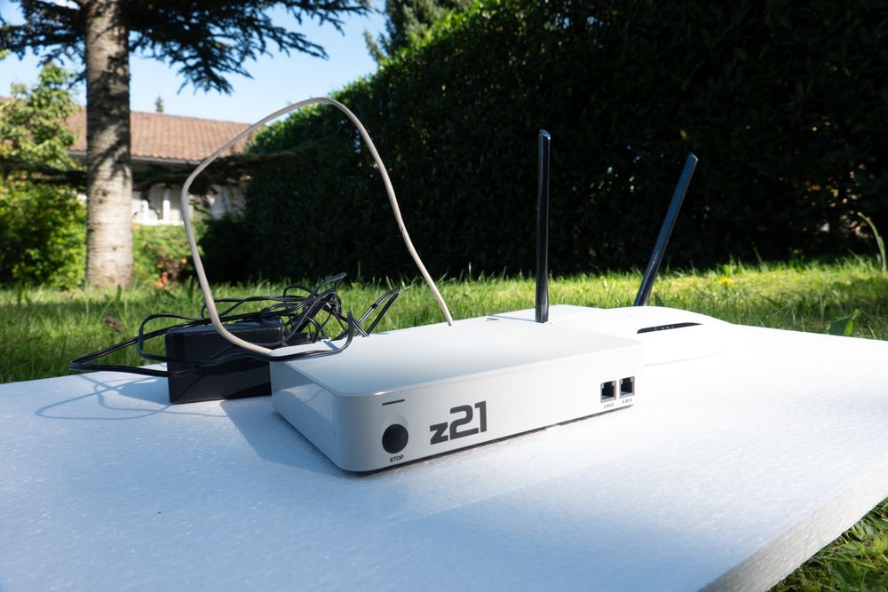 z21 Roco Modellbahnsteuerung inkl. WLAN Router – ohne Code (Gebraucht ...