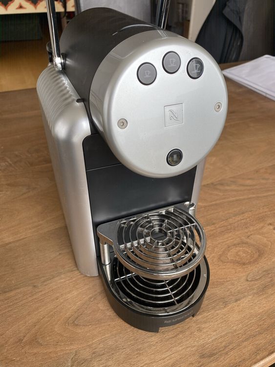 Nespresso PRO Zenius ZN100 mit GARANTIE und neuem Wassertank (Gebraucht ...