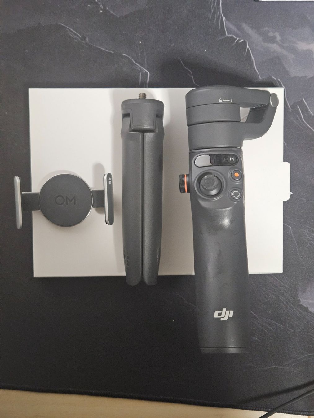 DJI Osmo Mobile 6 Gimbal - Stabilisator - NEU! (Neu und ...