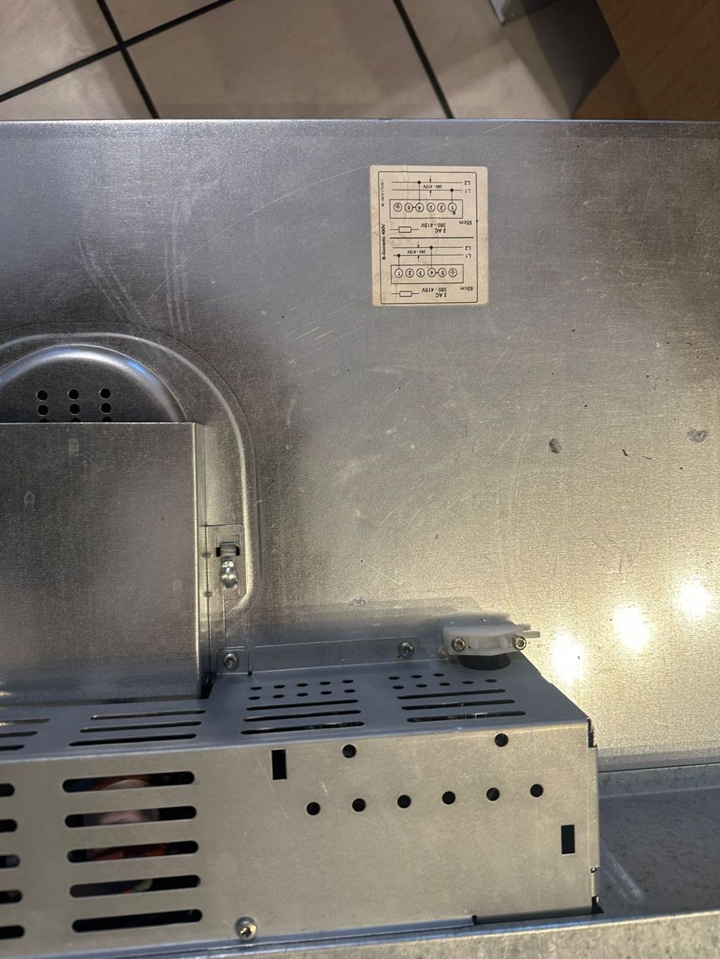 Four Miele Four encastrable H4250-60B, défectueux (D'occasion) à ...