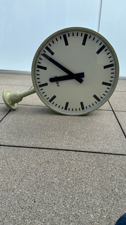 Horloge CFF vintage FAVAG, grand modèle classique, 2 cadrans (Defekt ...