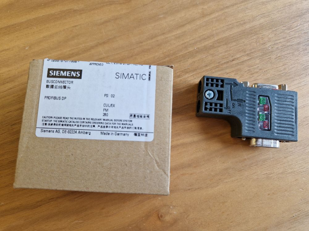 Simatic Profibus DP Busconnector in OVP (Neu und originalverpackt) in ...