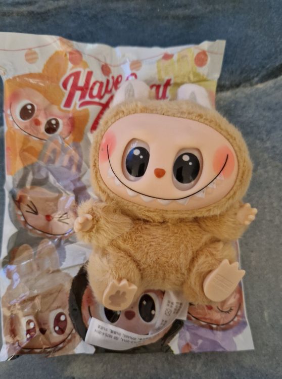 Labubu peluche nouvelle génération Beige NEUF (Neu und originalverpackt ...