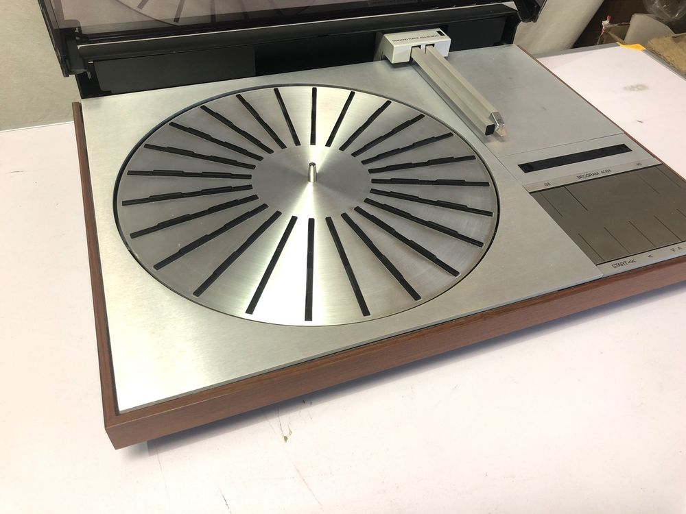 Beogram 4004 / Plattenspieler von B&O | Kaufen auf Ricardo