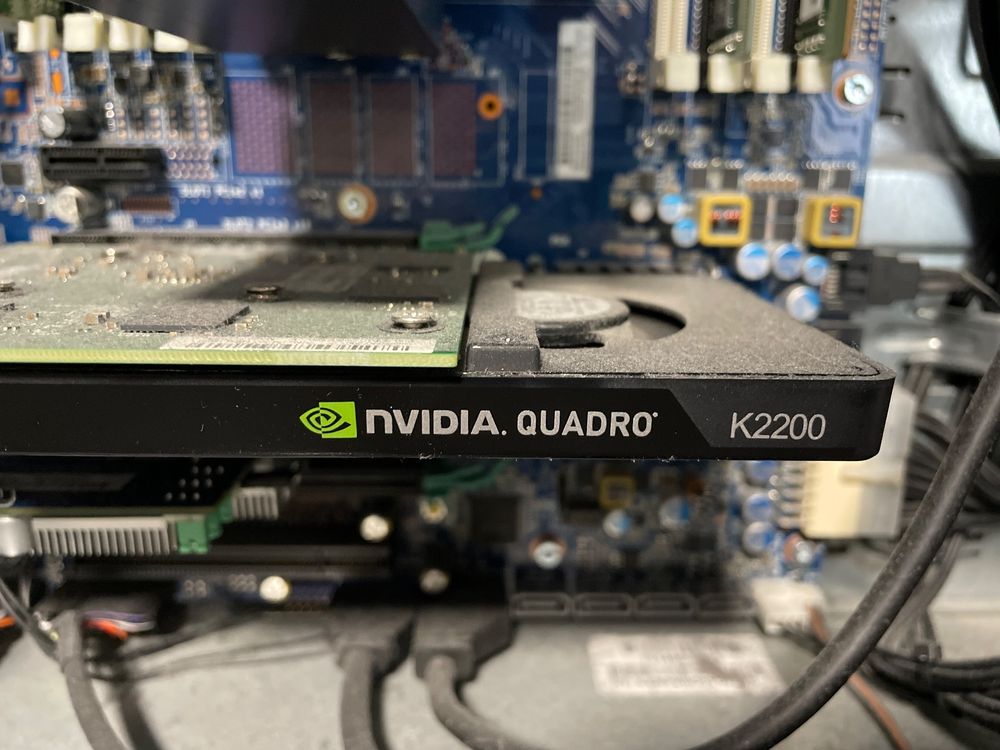 HP Z440 Workstation, Xeon CPU, 32 GB, 256SSD Z-Drive | Kaufen auf Ricardo