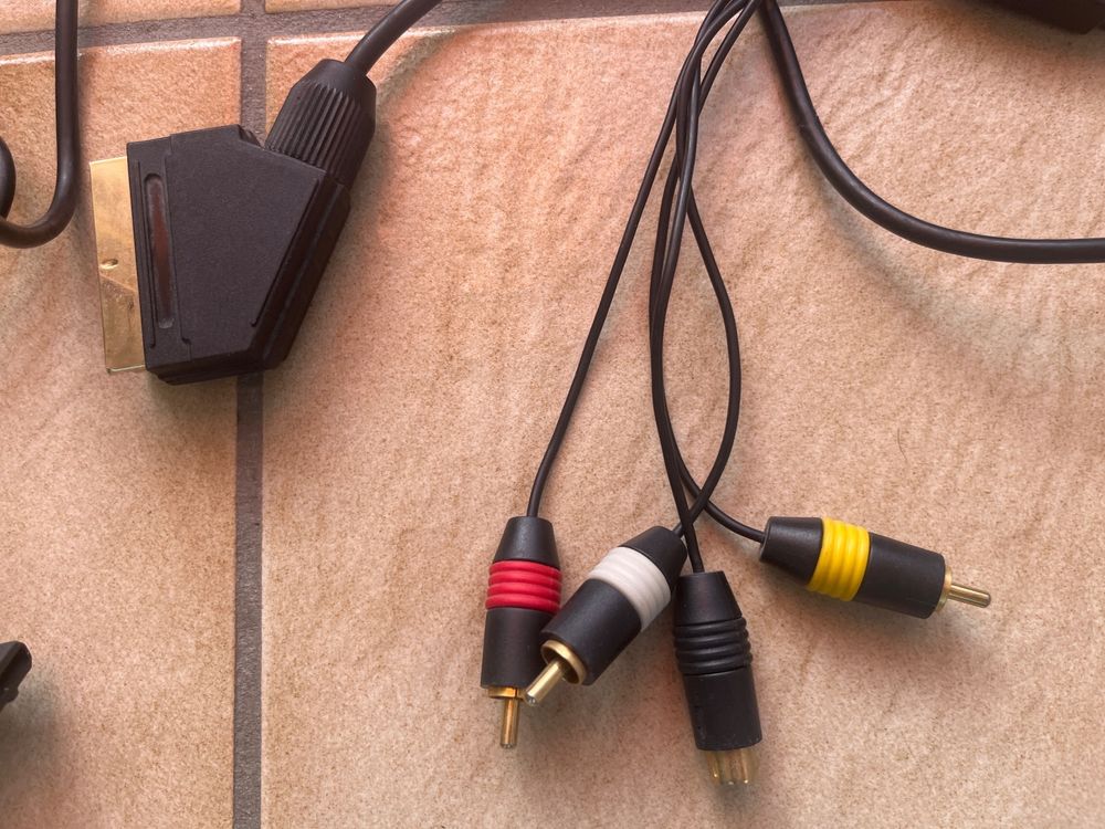 Câble TV pour Nintendo N64 Gamecube Xbox PS2 AV RGB | Kaufen auf Ricardo