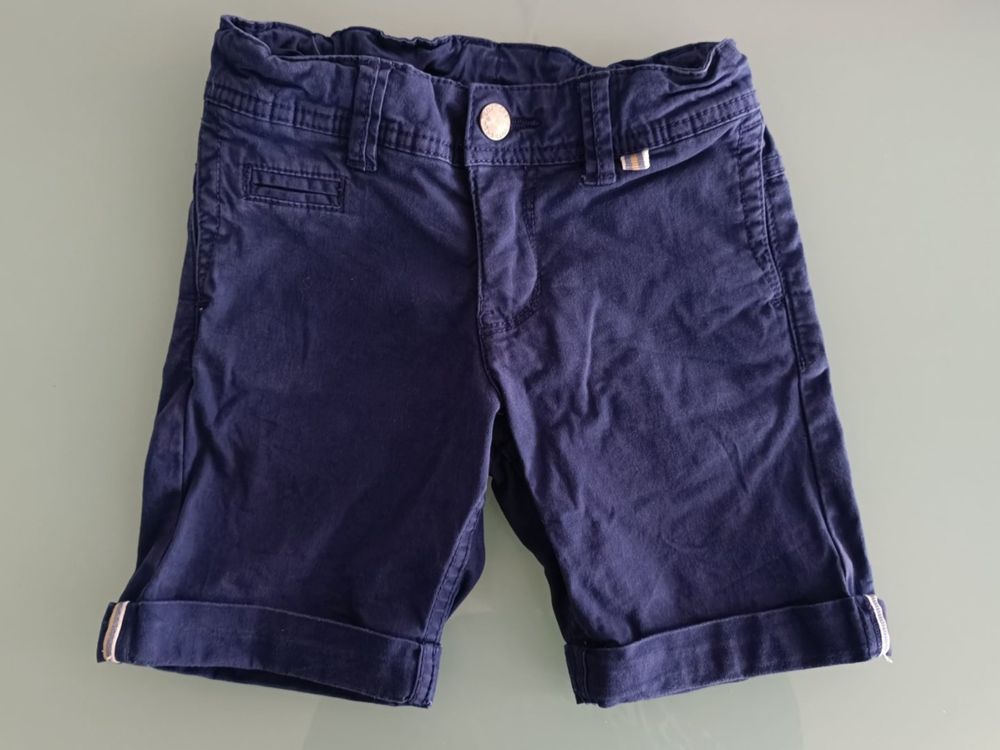 Kurze Hose 116 (Gebraucht) in Wohlen AG für CHF 3 – mit Lieferung auf Ricardo kaufen