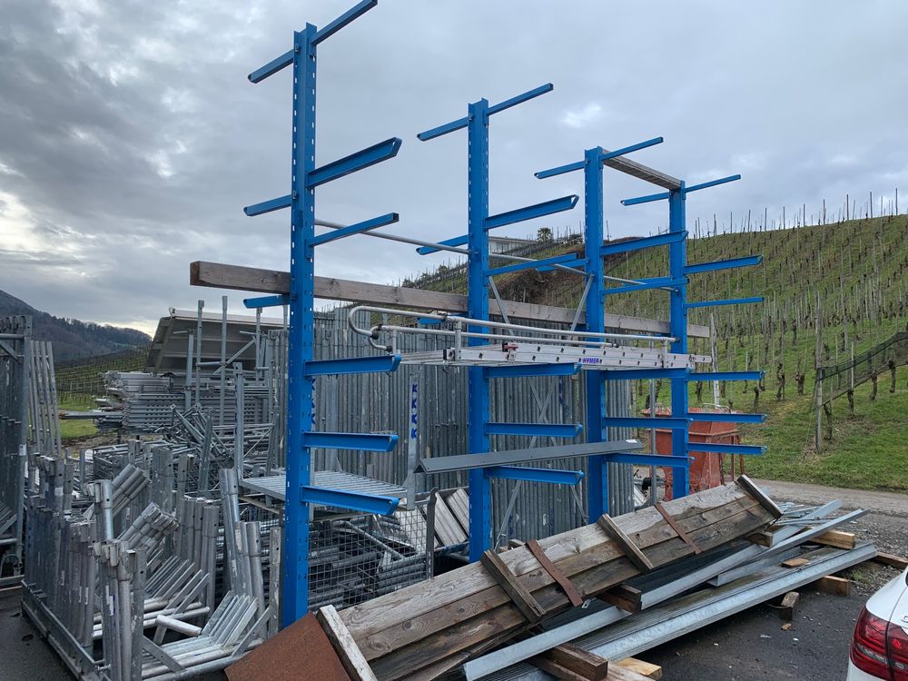 Kragarmregal beidseits (Kragarme verschiebbar) | Kaufen auf Ricardo