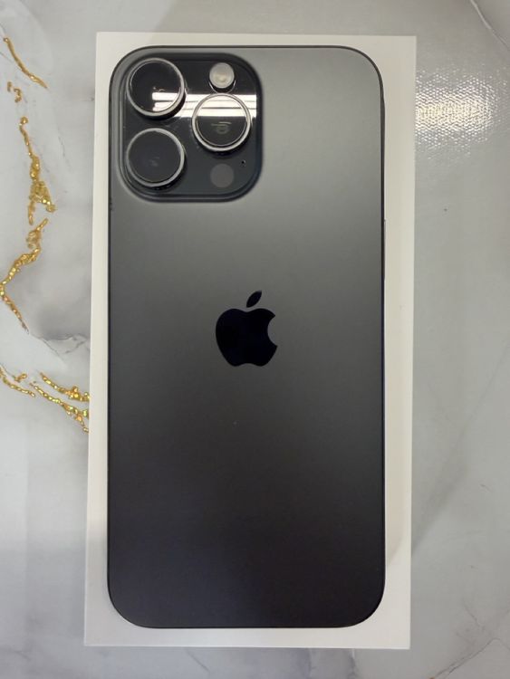 iPhone 16 Pro Max 1TB / Titane Noir (Gebraucht) in Bulle für CHF 872 ...