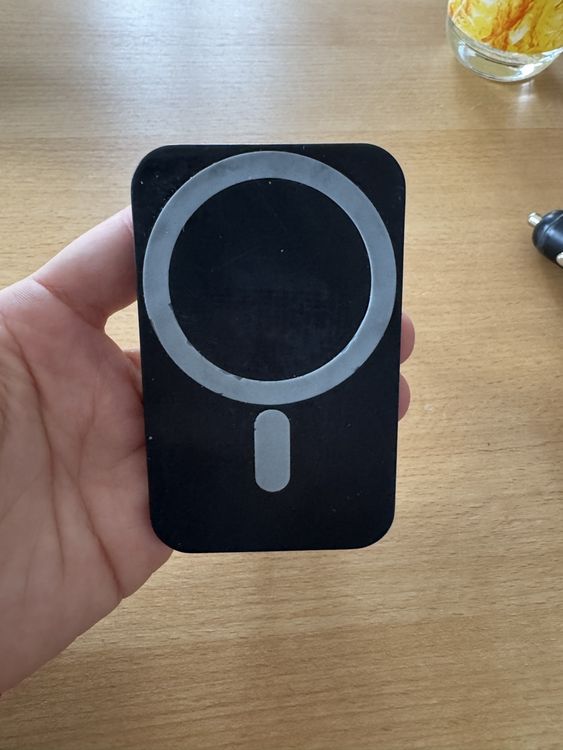 MagSafe Handyhalterung Auto (Gebraucht) in Rafz für CHF 1 – nur ...