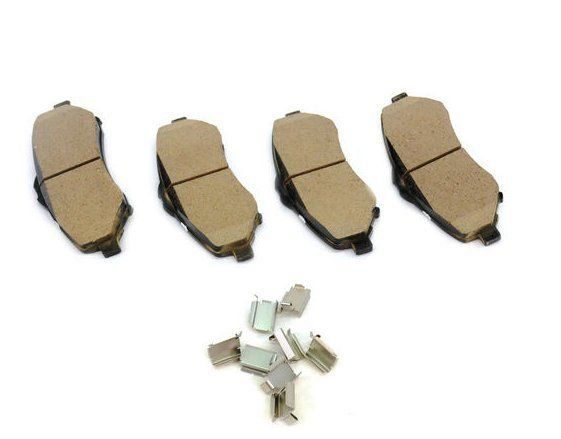 Scheibenbremsbelag vorne Dodge, Chrysler, Ram (Neu und originalverpackt ...