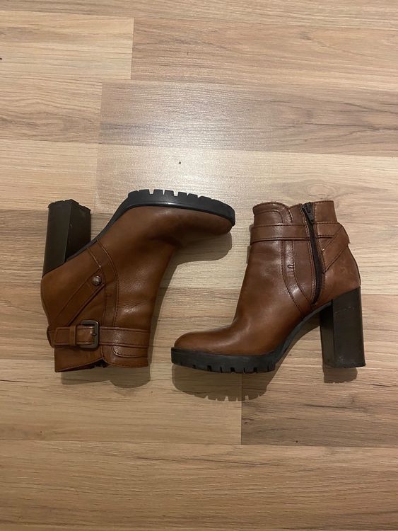 Bottines Minelli (Gebraucht) in Pully für CHF 32 – mit Lieferung auf ...