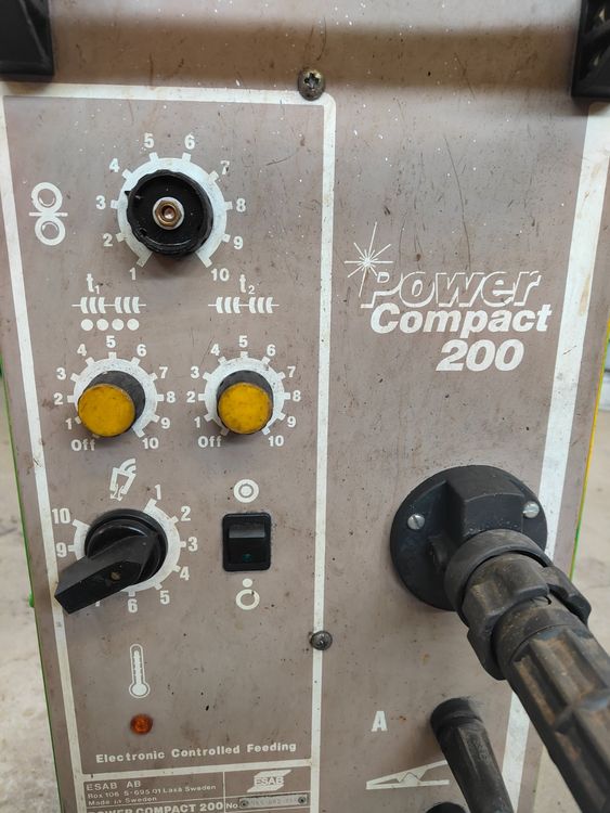 Schweissanlage ESAB Power Compact 200 ECF mit Zubehör (Gebraucht) in ...