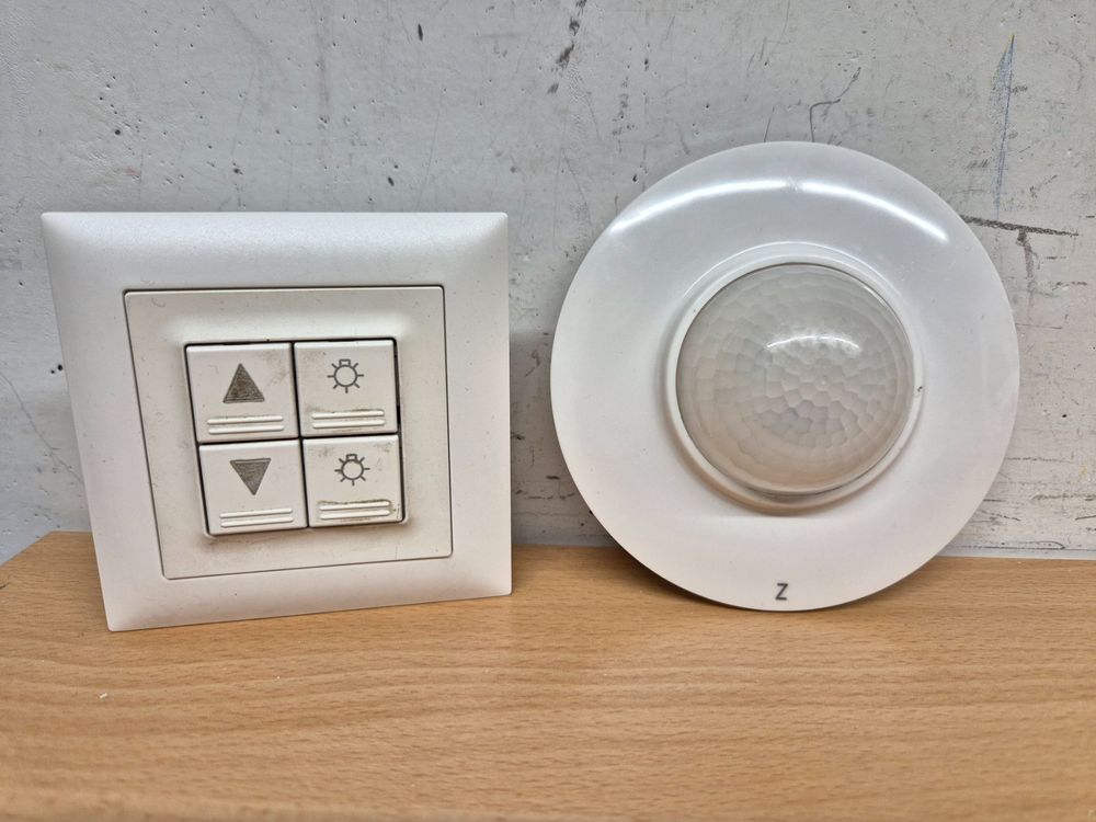 KNX Taster + KNX Bewegungsmelder Züblin ab 1.- (Gebraucht) in ...