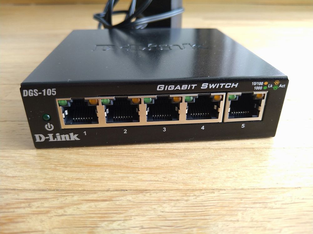 D-Link DGS-105 - Gigabit Switch, 5 Ports, Unmanaged (Gebraucht) in ...