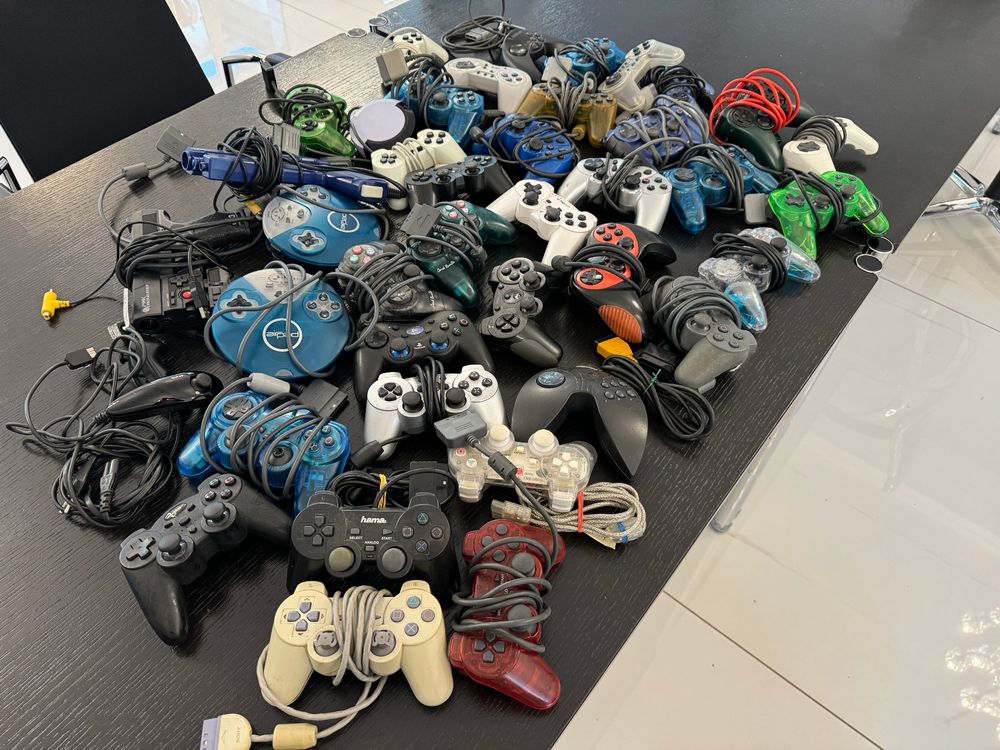 39 Stk. Kontroller vor allem für PS 1 und PS2 & PC, Joystick | Kaufen auf Ricardo