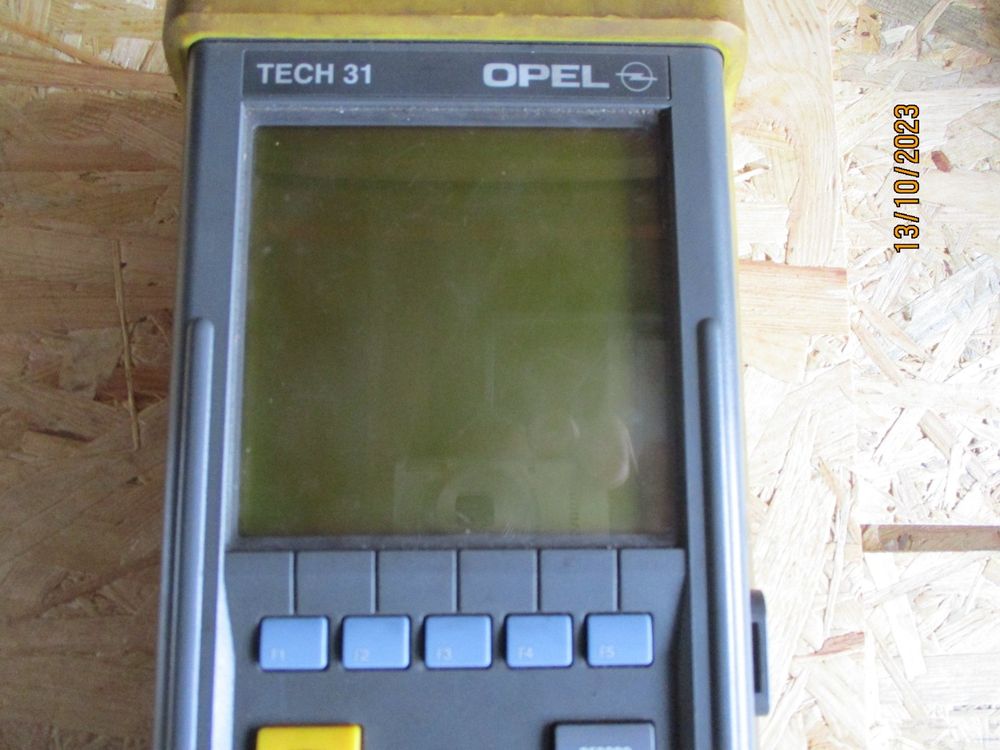 OPEL TECH 31 TESTGERÄT BOSCH (Defekt) in Langnau i. E. für CHF 11 – nur ...