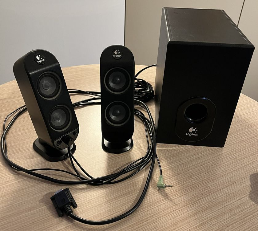 Logitech Stereo Lautsprecherset m. Subwoofer (Gebraucht) in Bottmingen für CHF 3 – mit Lieferung ...