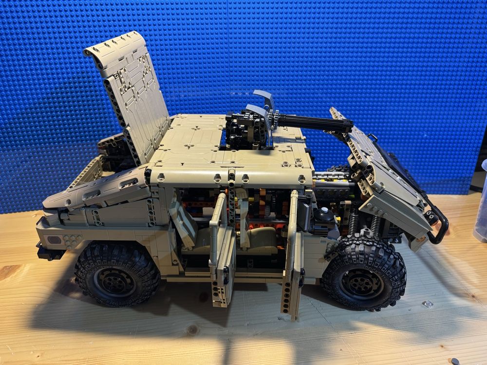 CADA 1:8 HUMVEE C61036W Hummer (Gebraucht) in Binningen für CHF 122 ...