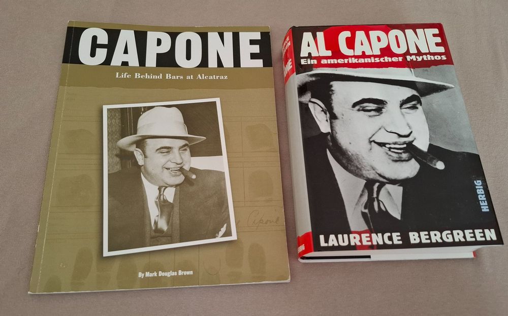 Al Capone: Biografie (DE) + Life behind bars at Alcatraz (E) (Gebraucht ...