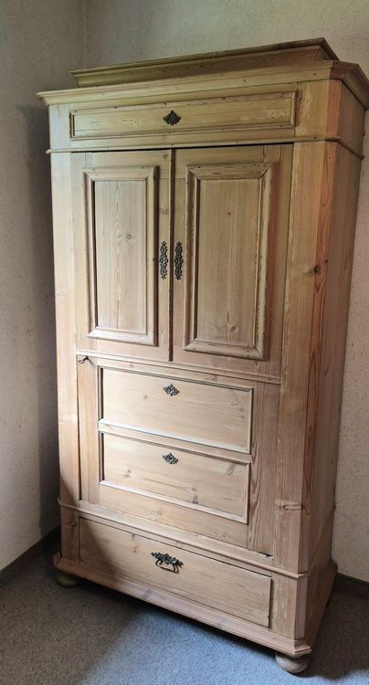 Kasten Schrank Veraltet 7 Buchstaben