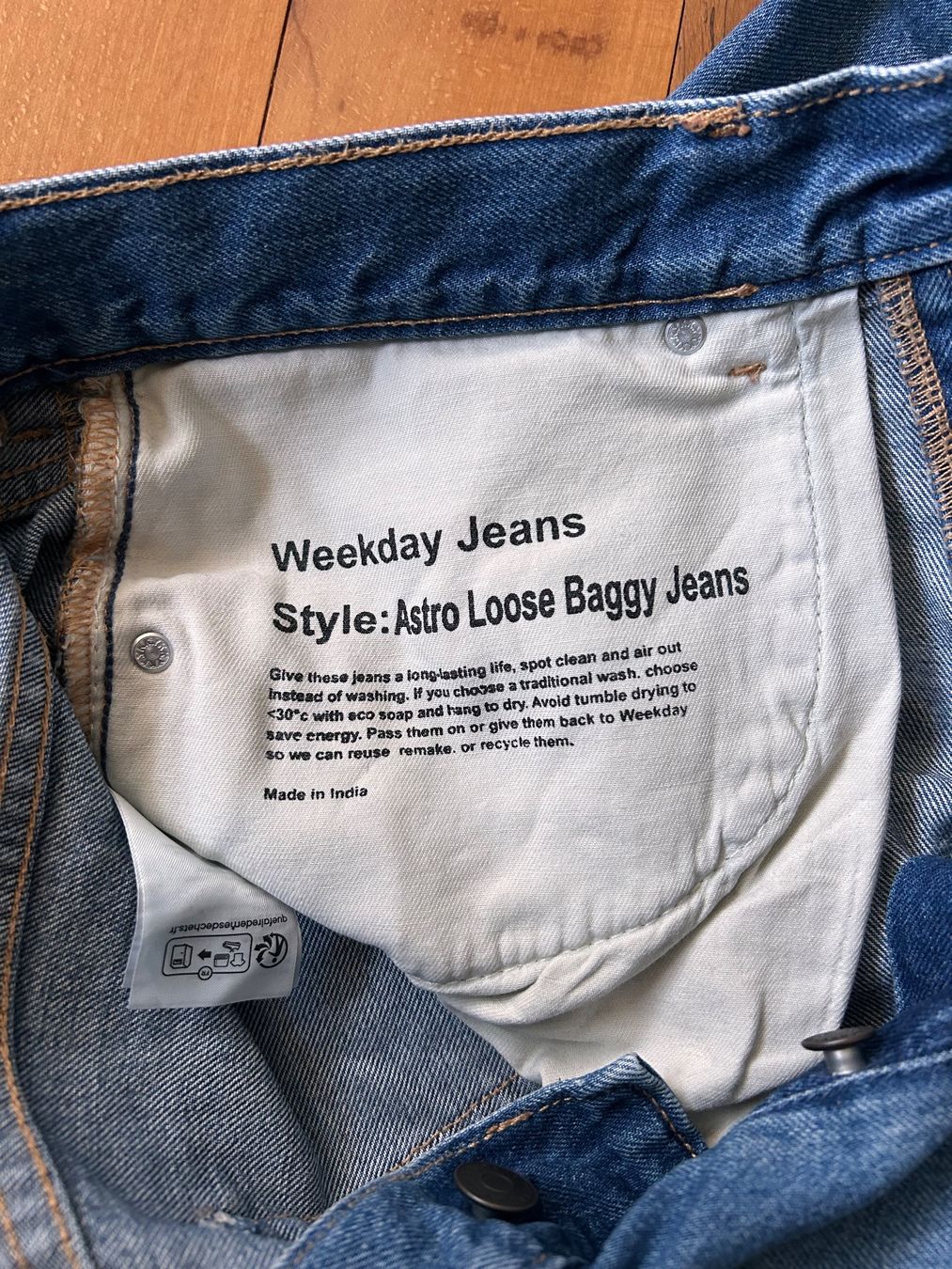 Weekday Jeans Style: Astro Loose Baggy Jeans Gr.32/32 (Gebraucht) in ...
