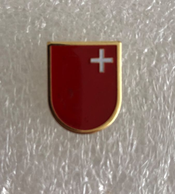 Pin Wappen Kanton SCHWYZ (Neu und originalverpackt) in Basel für CHF 4 – mit Lieferung auf ...