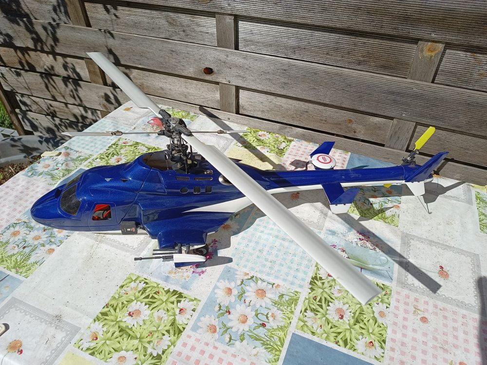 Blade 450 mit Djj Naza im Airwolf Rumpf | Kaufen auf Ricardo