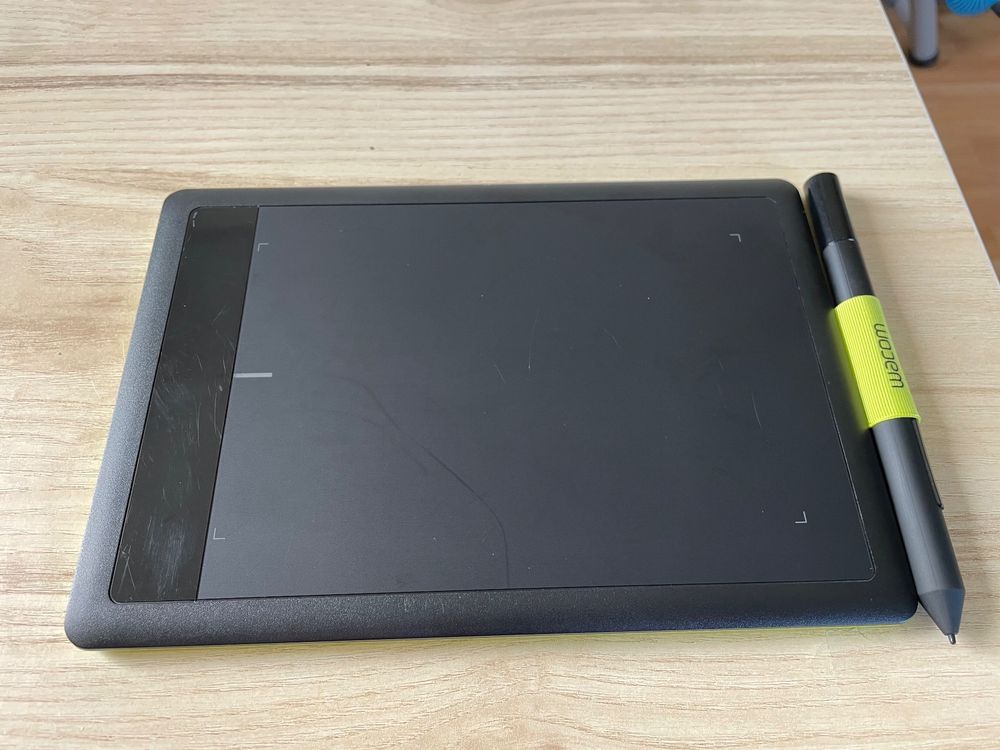 Wacom One (CTL-471) Zeichentablet (Gebraucht) in Solothurn für CHF 2 – mit Lieferung auf Ricardo ...