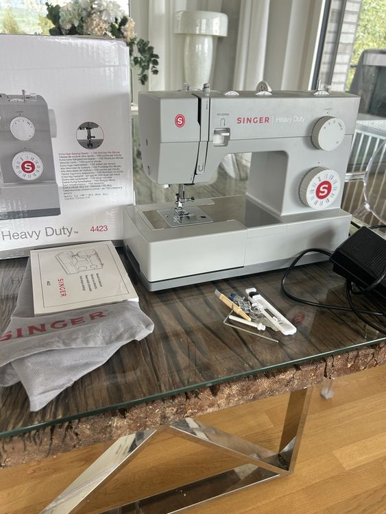 Singer Heavy Duty 4423 Sewing Machine - Defekt (Defekt) in Horgen für CHF 8 – mit Lieferung auf ...