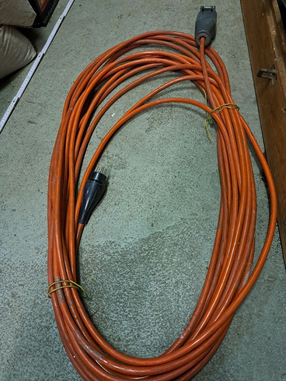 Verlängerungskabel Starkstrom Kupplung (Gebraucht) in Grossdietwil für ...