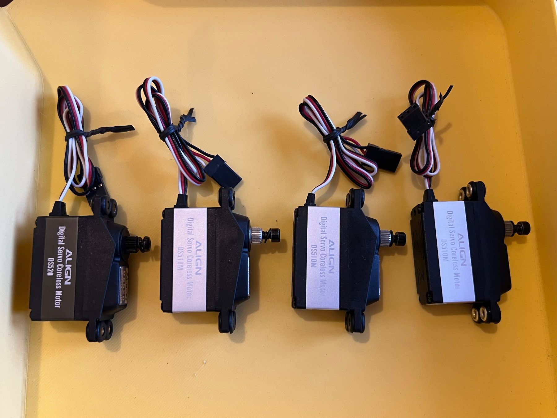 Trex Align Servo Set für 500er Heli (Gebraucht) in Uttigen für CHF 154 ...