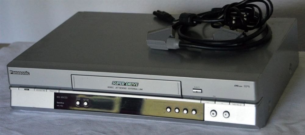 Videorecorder VHS Panasonic NV-MV20EG-S magnétoscope | Acheter sur Ricardo