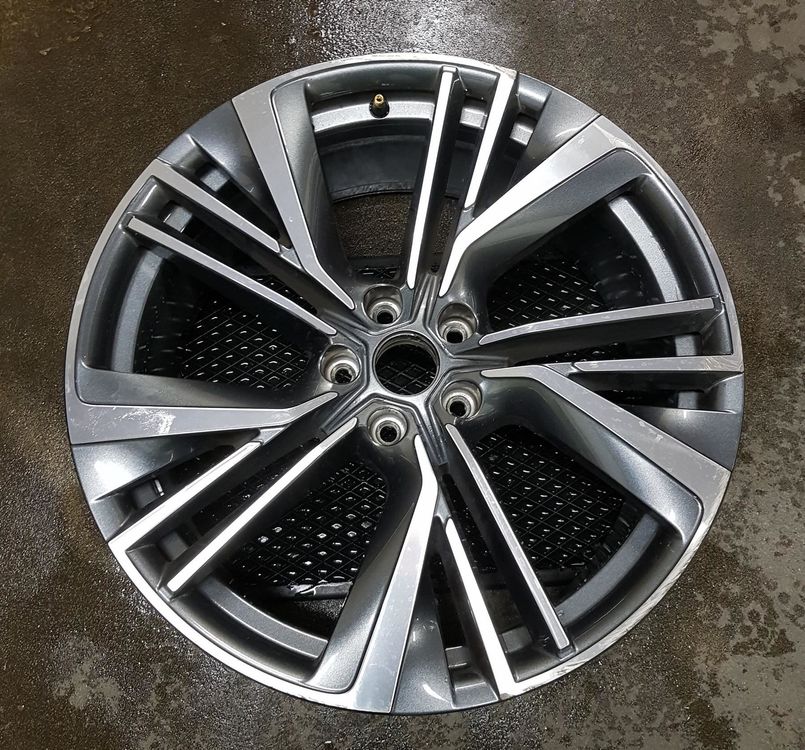 Skoda Kodiaq RS Felge IGNITE 20" (Gebraucht) in Urtenen-Schönbühl für ...