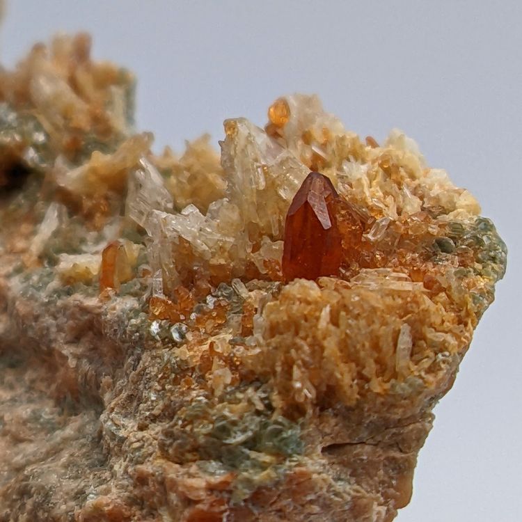 Granat HESSONIT, seltene Kristallisation, DIOPSID, Italien (Neu (gemäss Beschreibung)) in ...