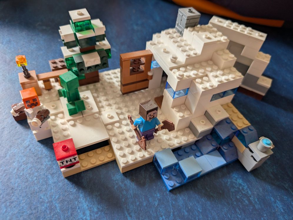 LEGO Minecraft "Das Versteck im Schnee" (21120), vollständig (Gebraucht ...
